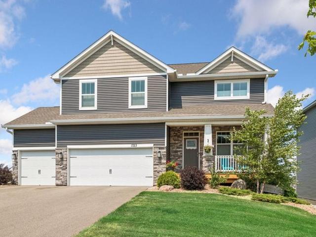 1723 August Dr, Shakopee, MN 55379