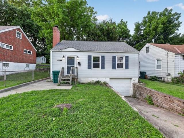 1723 Ashbrook Dr, Cincinnati, OH 45238