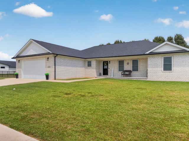 1723 Bell Ford Drive W