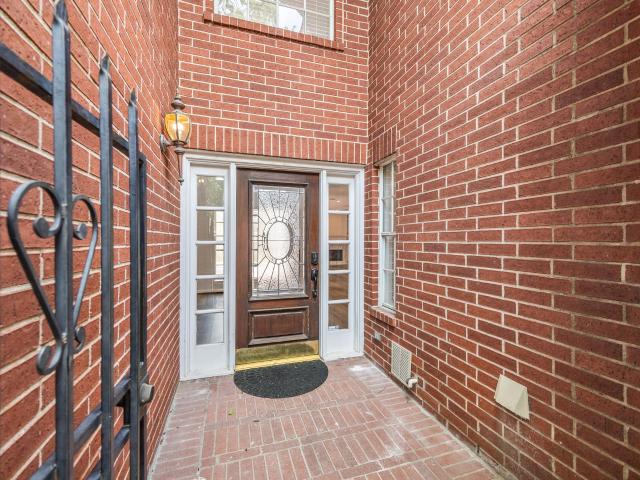 1723 Gingerleaf Lane