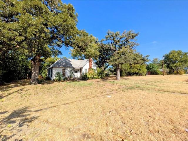 1723 Haltom Rd, Haltom City, TX 76117