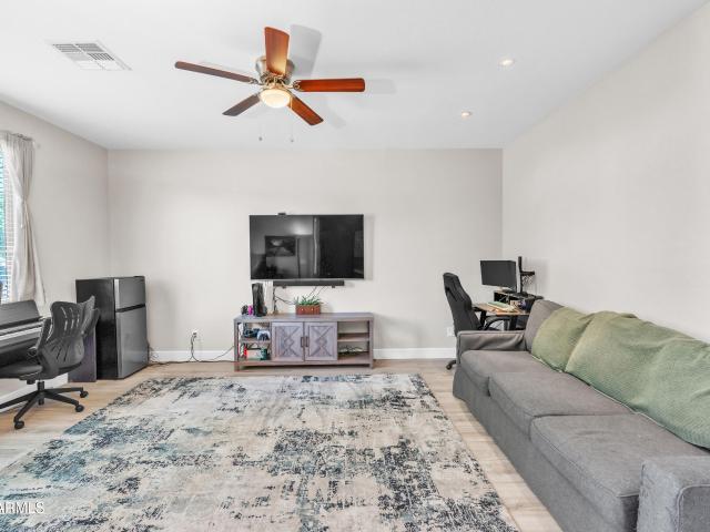 1723 w loemann drive