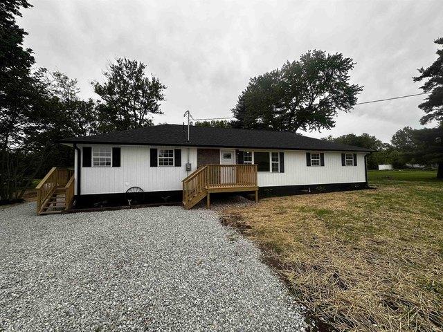 1723 W St Rd 645 Hwy, Loogootee, IN 47553