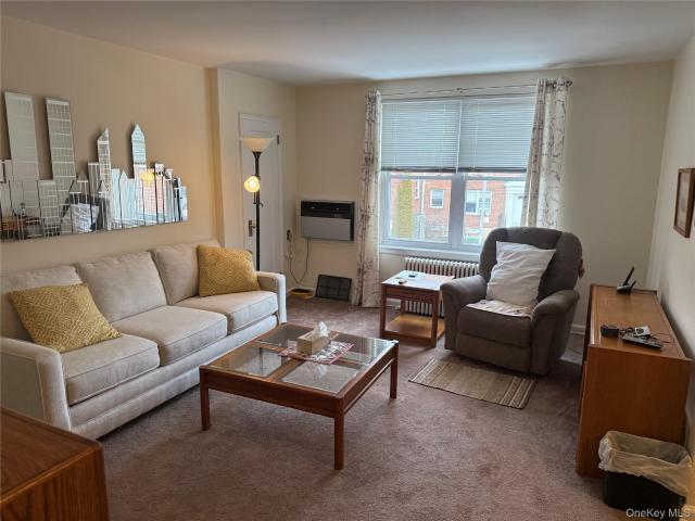 172 12 Crocheron Avenue, Unit C3