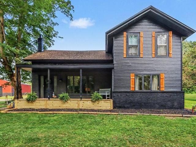 172 26th St, Allegan, MI 49010