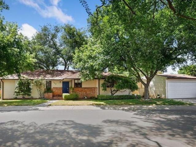 172 45th St, Sacramento, CA 95819