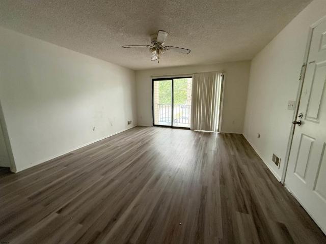 172 Colonial Ct