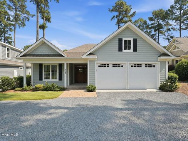 172 Champions Ridge Dr, Southern Pines, NC 28387