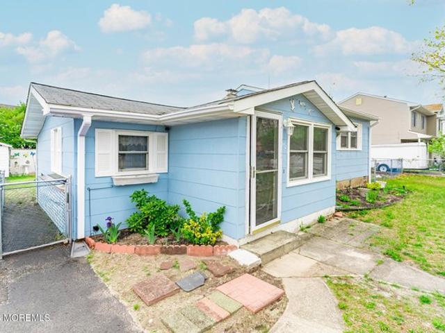 172 Cherry Quay Rd, Brick, NJ 08723