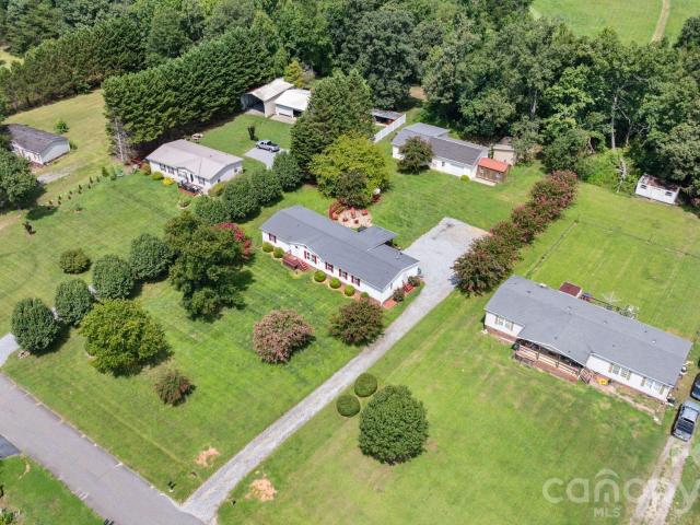 172 Baxter Way