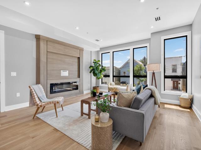172 Griffith St # 2