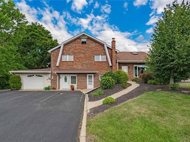 172 Grouse Dr, Moore Township, PA 18014