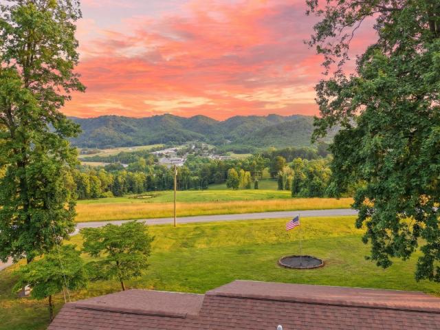 172 Fox Hunter Rd