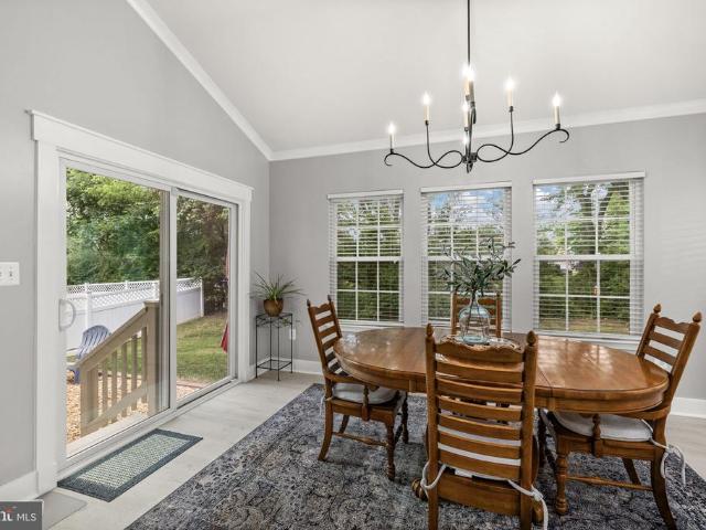 172 King Edward Court