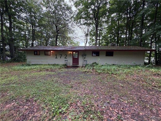 172 Lazzaro Ln, Oswego, NY 13126
