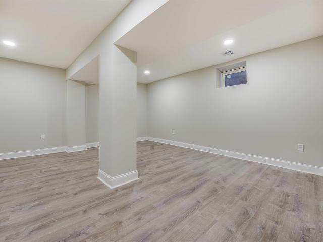 172 Mallory Ave