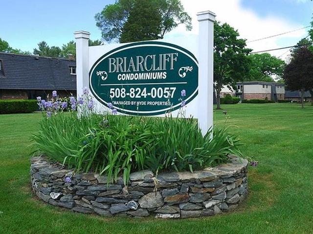 172 N Main St, Raynham, MA 02767