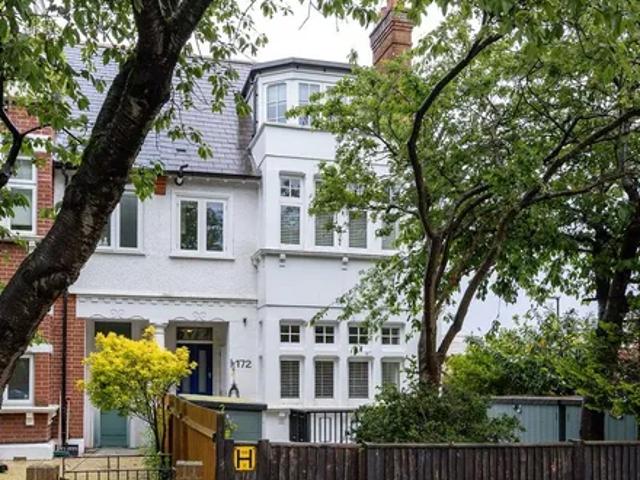 172 Sheen Road, London, TW9 1XD, United Kingdom | 2 bed apartment for rent #167549661 | Rentberry