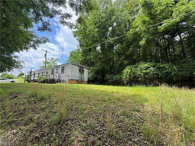 172 Poteat Rd, Mount Airy, NC 27030