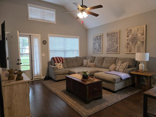 172 Porters Bluff Rd