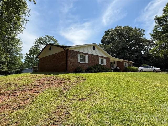 172 Parkland Drive