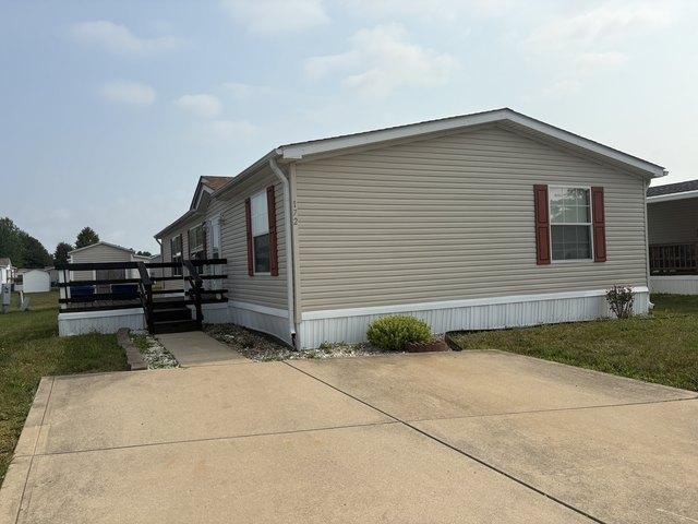 172 Pebblecreek Dr, Greenwood, IN 46143