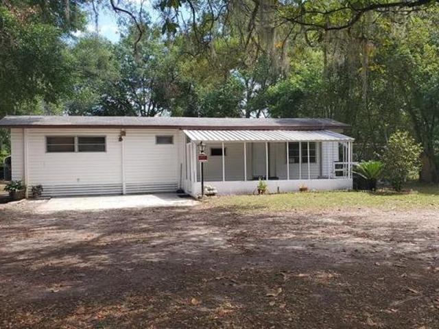 172 Robinhood Dr, Deland, FL 32724