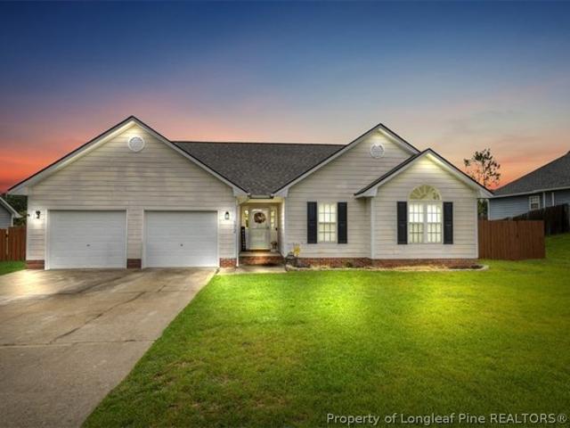 172 Walden Green Dr, Raeford, NC 28376