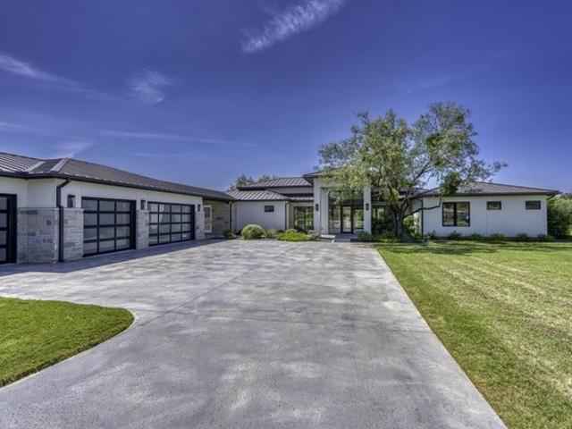 172 Westgate Loop, Horseshoe Bay, TX 78657