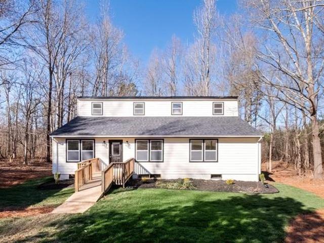 172 White Rose Ln, Temple, GA 30179