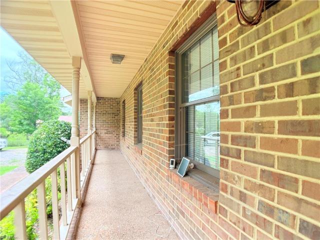 172B Hunts Neck RD