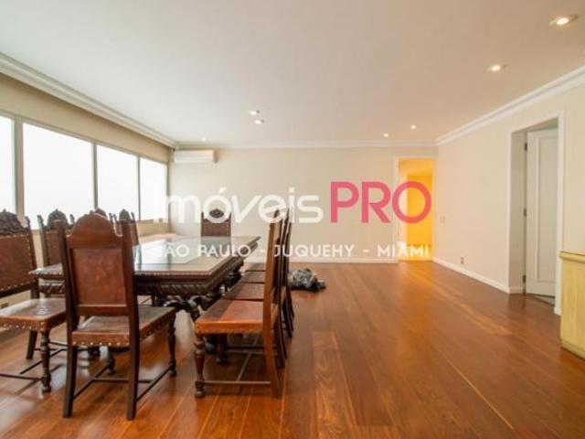 172m² no Jardim Paulista com 2 vagas