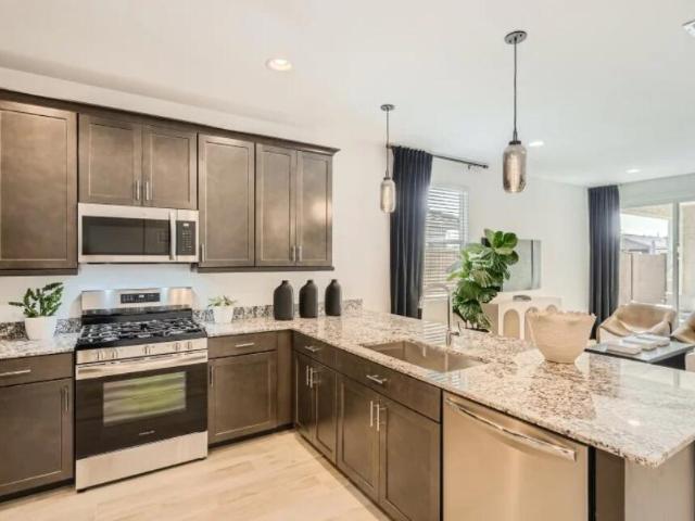17343 w gray fox trail