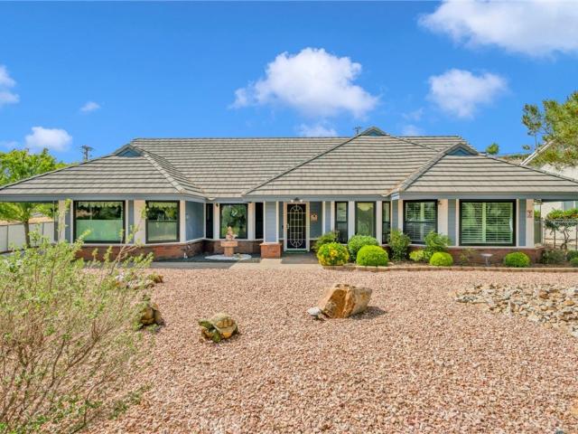 17340 Buckthorn Ave, Hesperia, CA 92345 | MLS #HD26075 | Compass