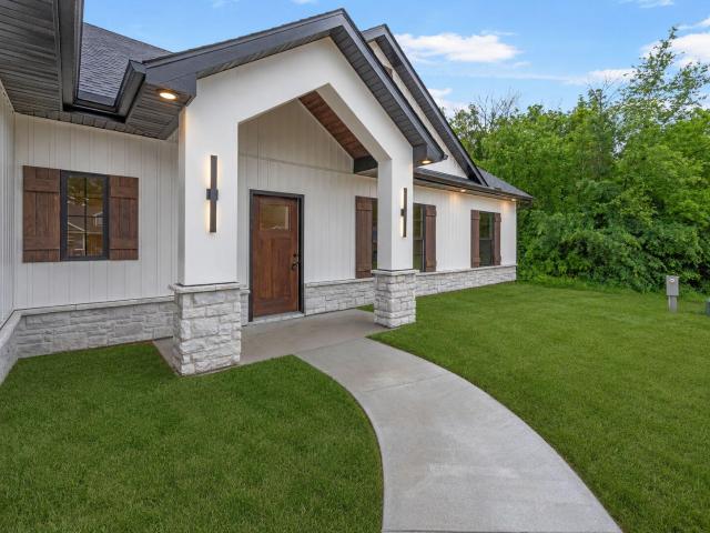 17347 olivia ct