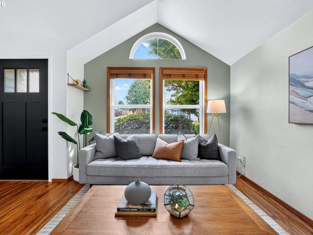 17345 sw lisa st