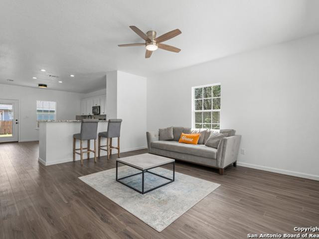 1734 Blueridge Dr