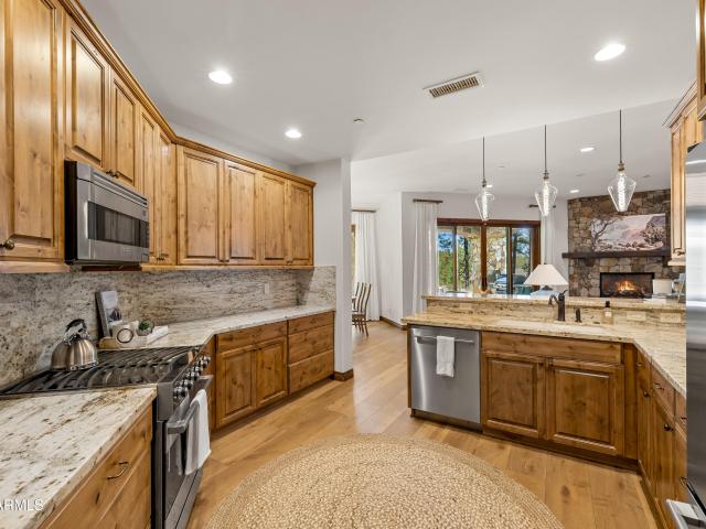 1734 e mossy oak court # 2