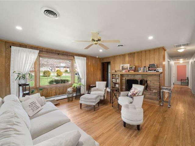 1734 Lancelot Lane