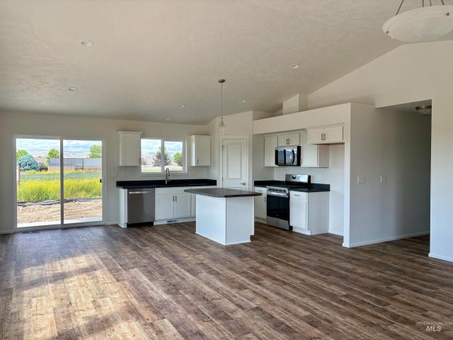 1734 Painted Rock Ct