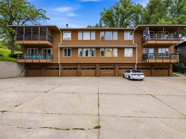 1734 Pikes Peak Ct NE Unit E, Cedar Rapids, IA 52402