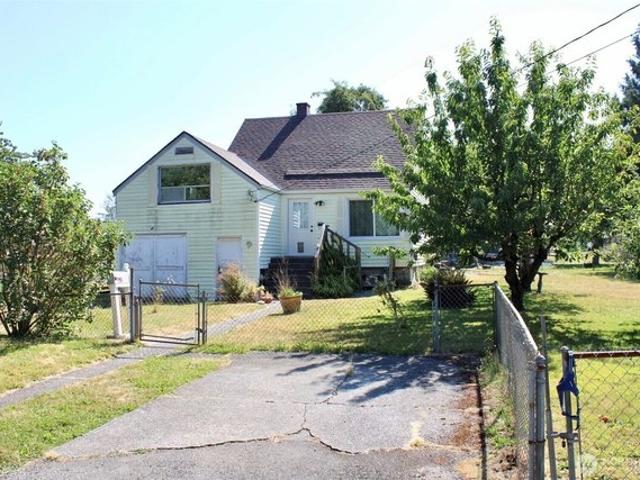 1734 Snyder Ave, Bremerton, WA 98312