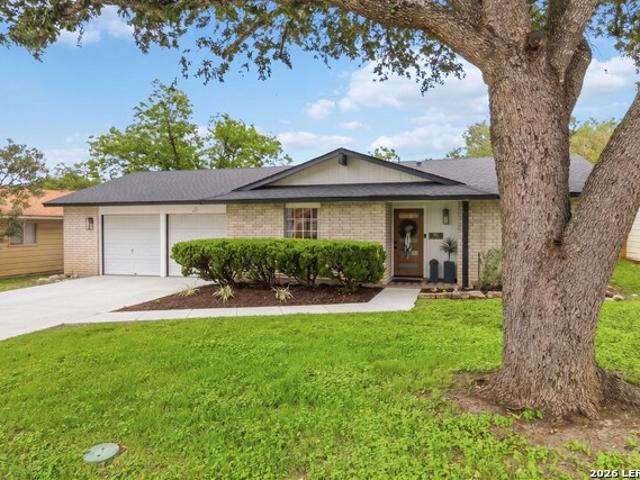 1734 Timber Oak St