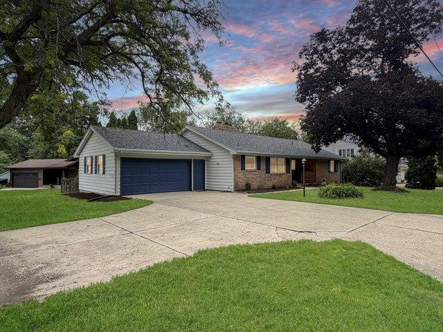 1734 W Stephenson St, Freeport, IL 61032