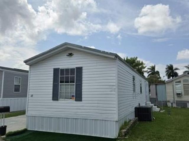 17350 SW 232nd St Lot 41, Miami, FL 33170