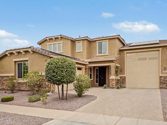 17352 w hedgehog place