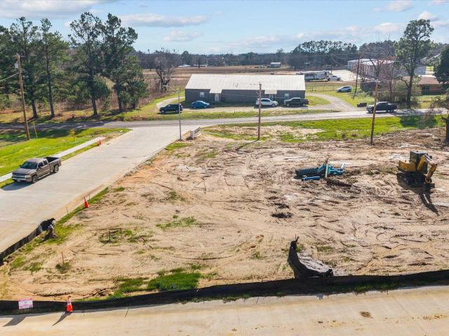 17358 Woodcrest Cir, Lindale, TX 75771 | MLS #26000 | Compass