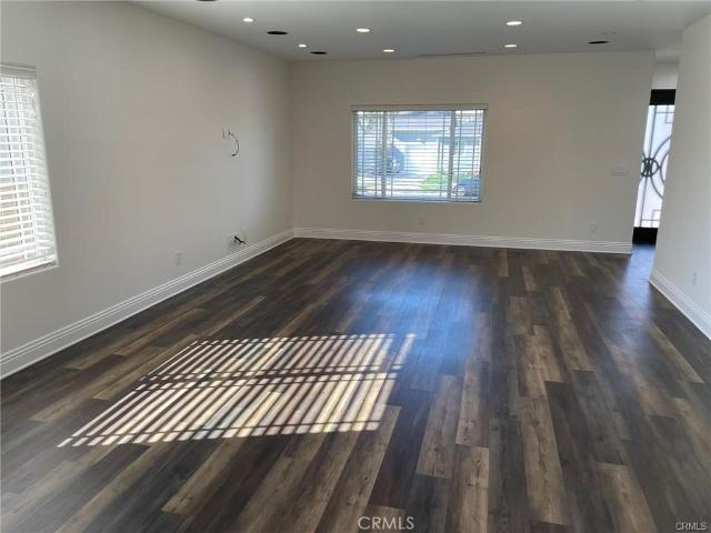 17358 Martha St, Encino, CA 91316 | MLS #SR26055 | Compass