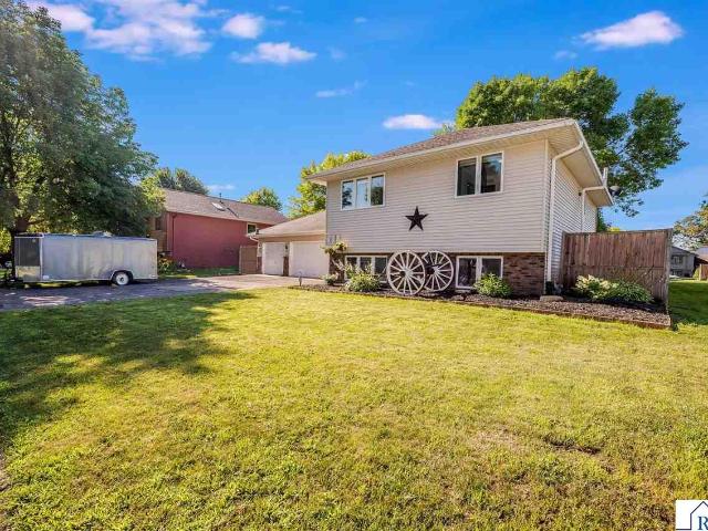 1735 N Orchid Drive