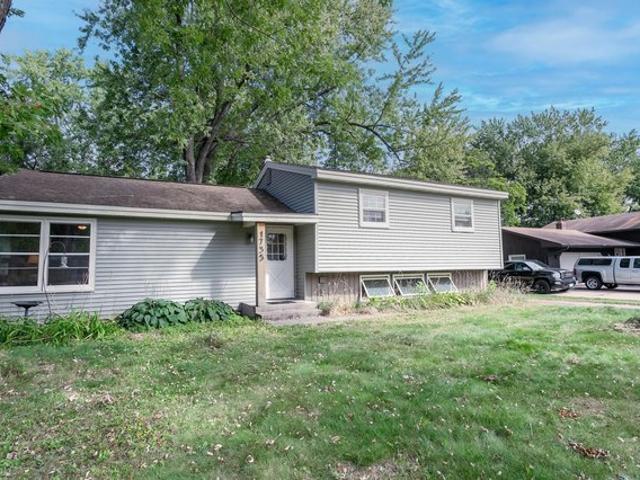 1735 Birch Lake Ave, White Bear Lake, MN 55110